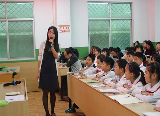 我系师生参加培新小学教学观摩活动 安康学院教育学院